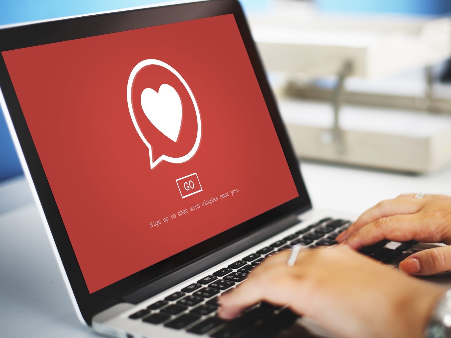 How to Find out If Someone Is Registered on Dating Sites - Super Easy